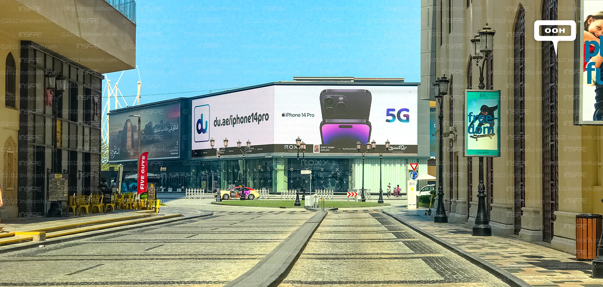 Get Your Hands on The New iPhone 14 Now with Du and Enjoy Free ...