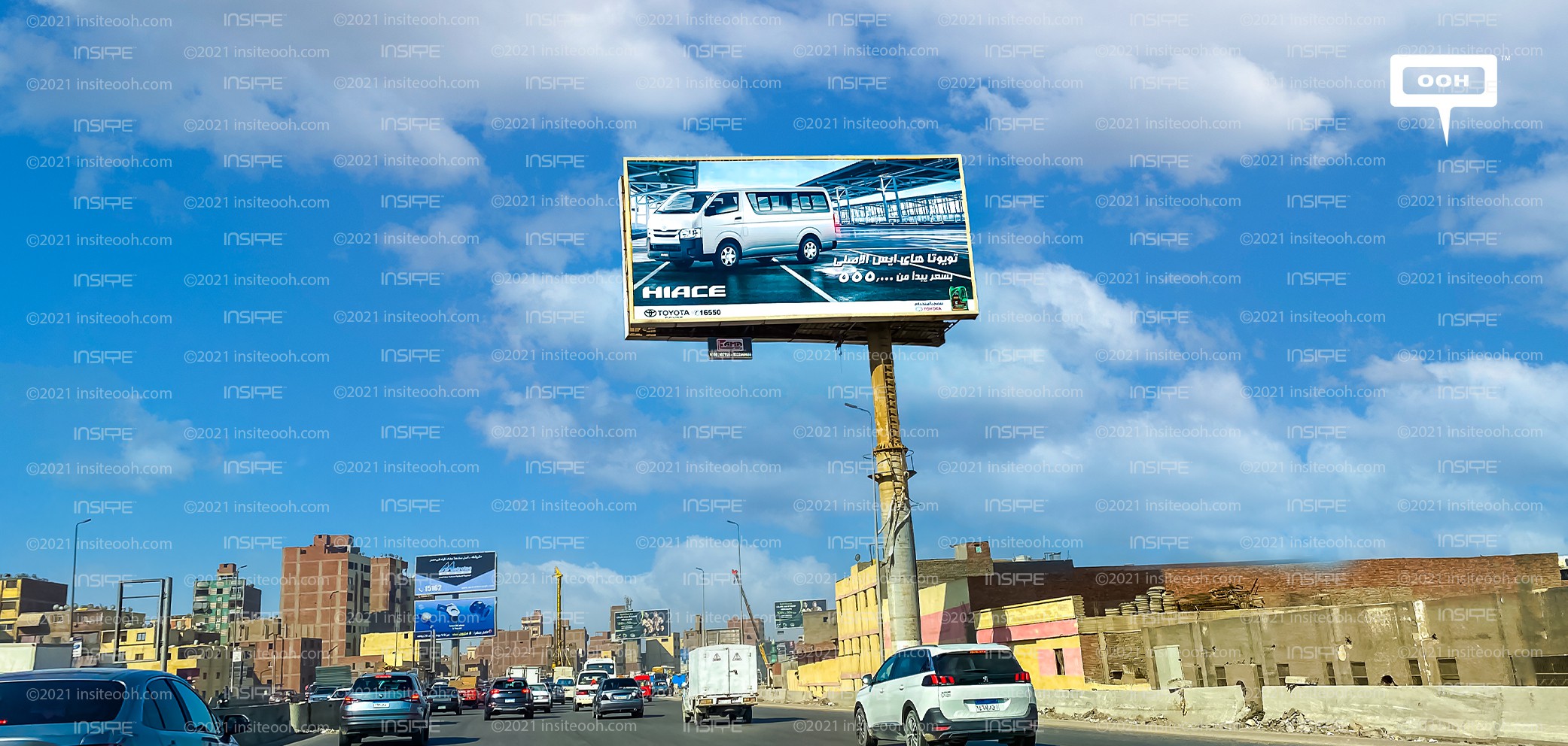 Toyota presents the authentic Toyota HIACE on the billboards of Cairo ...